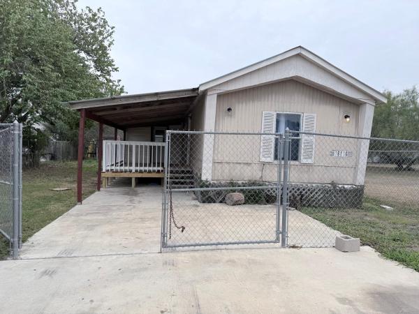Spacious One Bedroom Mobil Home - Harlingen, TX