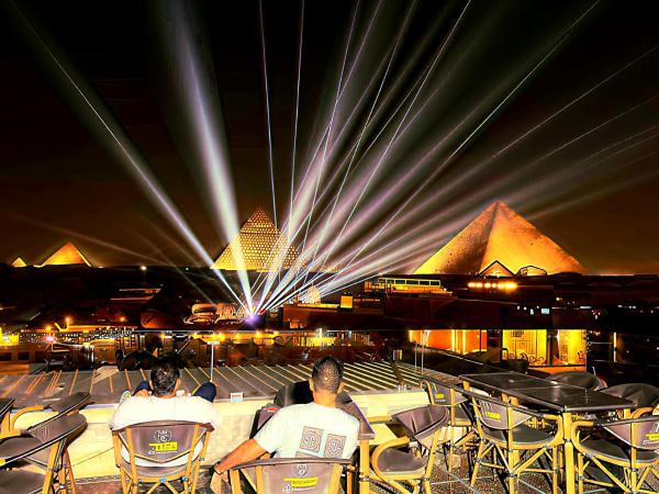 Golden Pyramids Hut Hotel - Gizeh