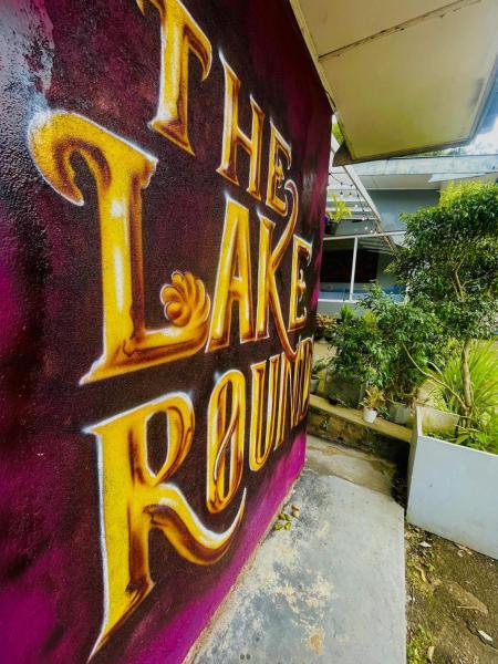 The Lake Round Guest House - Kandy