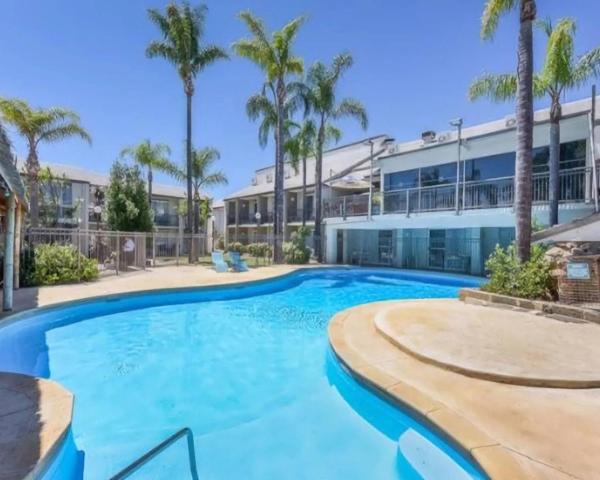 Poolside Coastal Escape: Walk To Beach, Tennis! - Perth
