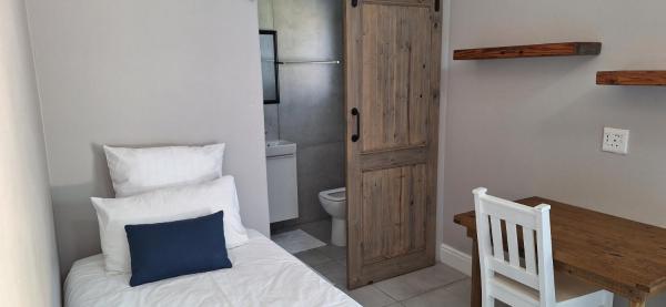 Family Cottage No 4 - Paarl