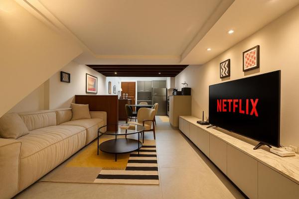 Modernspacious-5 Min Walk Bts Ploenchit-central World - Bangkok