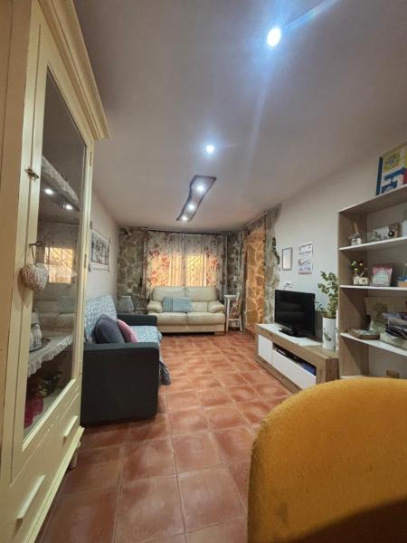 Cueva Colorin Alloza. - Aragona