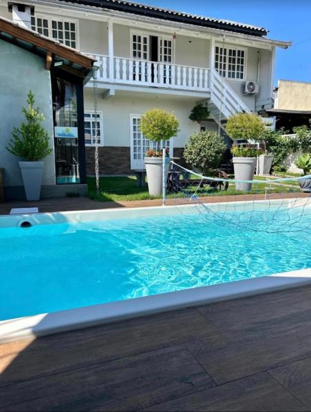 Casa Com Piscina Balneário Camboriú Casaalbertibc - Itapema