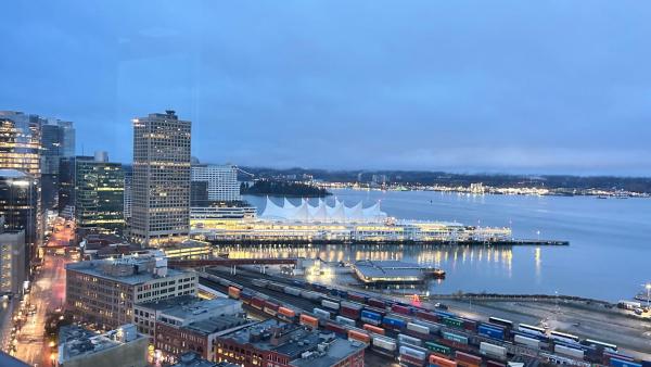 Ocean And Mountain View Home - Downtown Vancouver - Vancouver