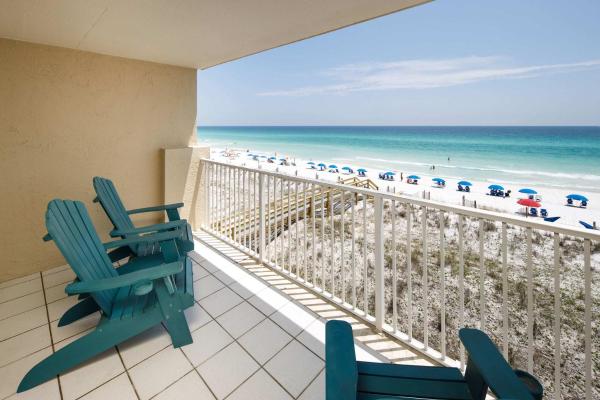 Gulf Side 402 Pet Friendly Gulf Front Condo - Fort Walton Beach, FL