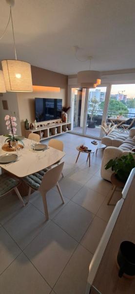 Superbe Appartement T3 Avec Terrasse, Vue Sur Parc - Montpellier