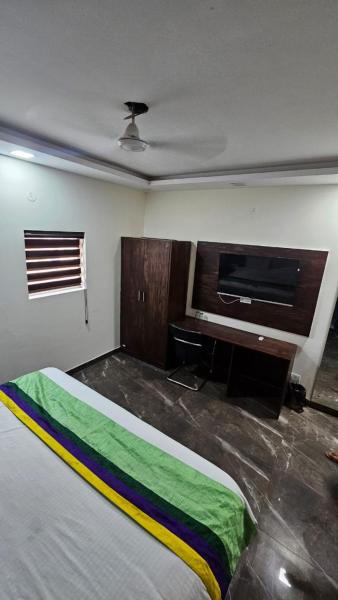 Hotel Dream House - Noida