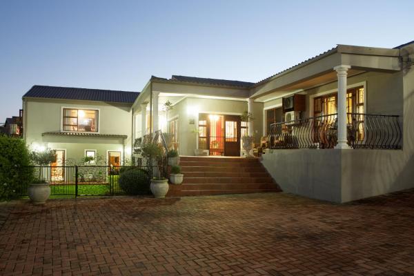 Sea Whisper Self Catering - Jeffreys Bay