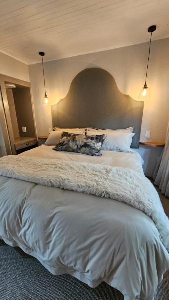 Critchley Hackle - Deluxe Garden Units - Dullstroom