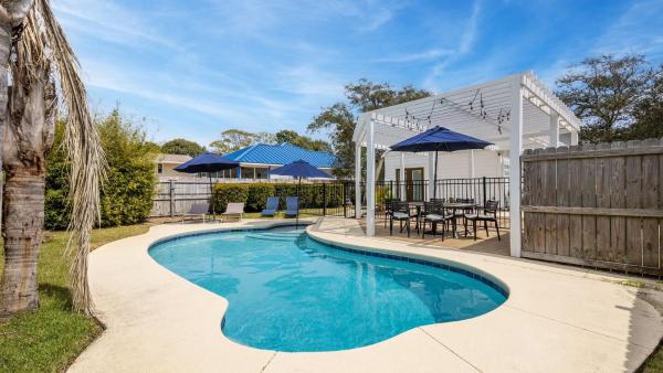 Pelican Retreat By Avantstay 5 Mins To Beach Pet Friendly W Pool Bbq - Destin