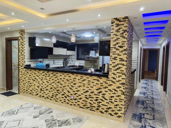 شقة فى أرقى لوكشين في المهندسين فيو نادي الزمالك بكامل - Giza