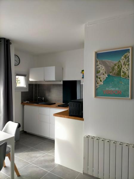 Studio Le Provence 2 éToiles Tout éQuipé, Wifi, Parking - Gréoux-les-Bains