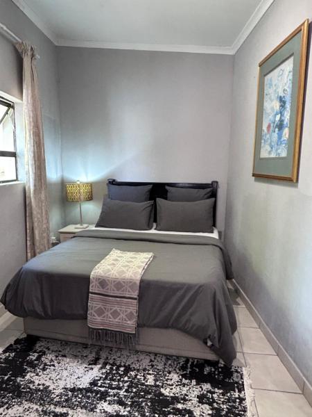 Cozy Pool Side Cottage - Randburg