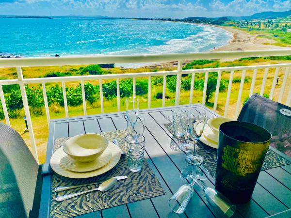 Excellence Suites Orient Beach Oceanview King-size Beach Pool Parking - Caribe