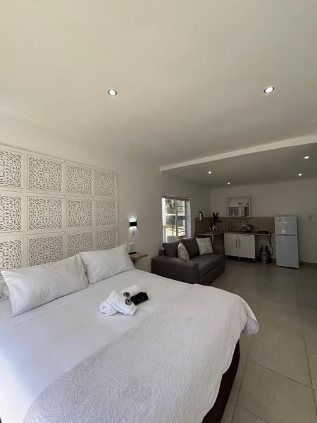 Seven On Cooper - East London