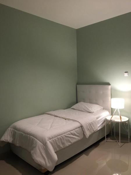 Aura Kostel - Jakarta