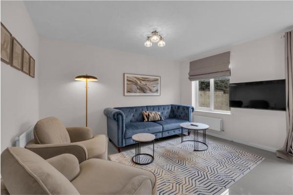 Modern 3 Br House Near Bicester Village - Bicester