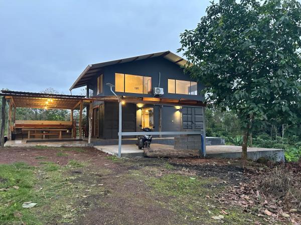 Cabaña Arjo - Galápagos Islands