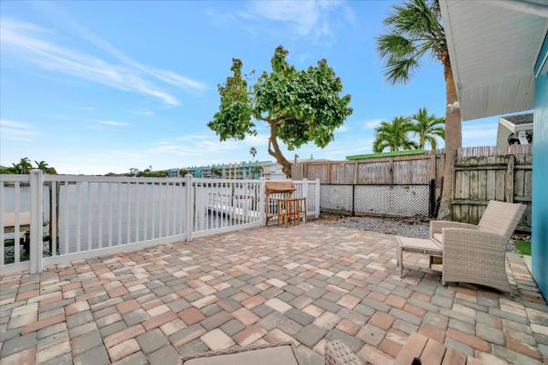 Watefront King Boat Dock & Pets Ok Walk 2 Beach - Indian Rocks Beach, FL