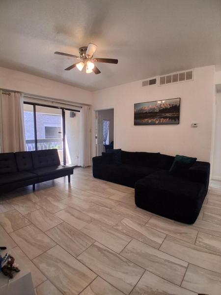 Medical Center Condo - Casa Esperanza - Missouri City, TX