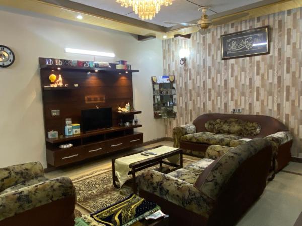 Spacious 12 Marla Upper Portion 2br - Lahore