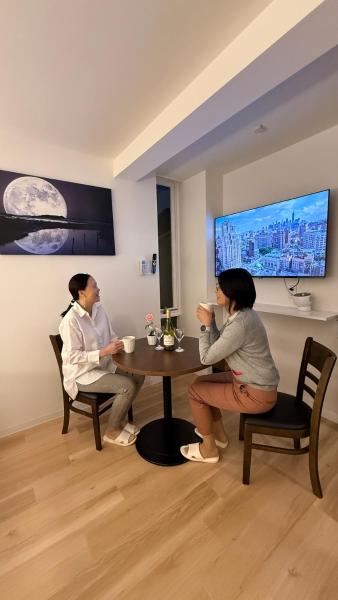 Moon Base Tokyo Inn - Sōka
