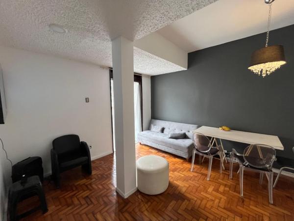 Cama Em Excelente Cobertura Com Vista A Favela - Ipanema