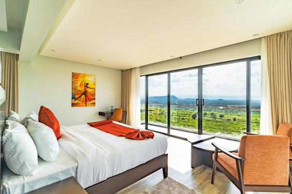 The 67 Escape, Elementaita - Kenya