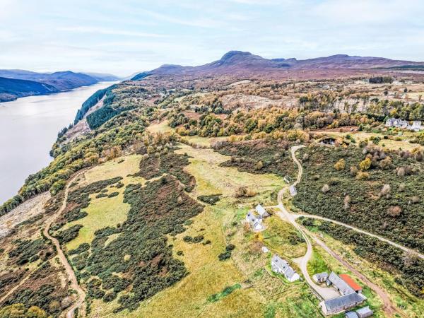 Holiday Home Bunloit Farmhouse By Interhome - Loch Ness