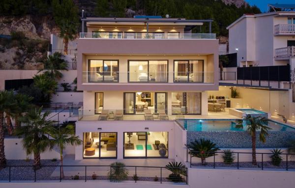 Luxurious 5-bedroom Villa "Million Dreams" With Infinity Pool, Spa Zone, Hot-tub, Spectacular Sea Views - Postira