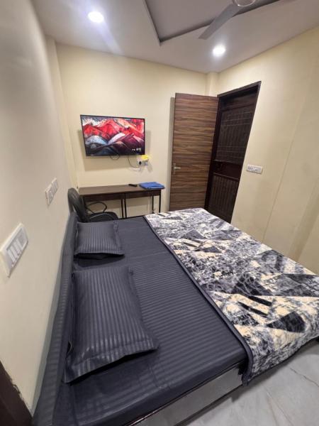 Ac Room With Attached Washroom - 