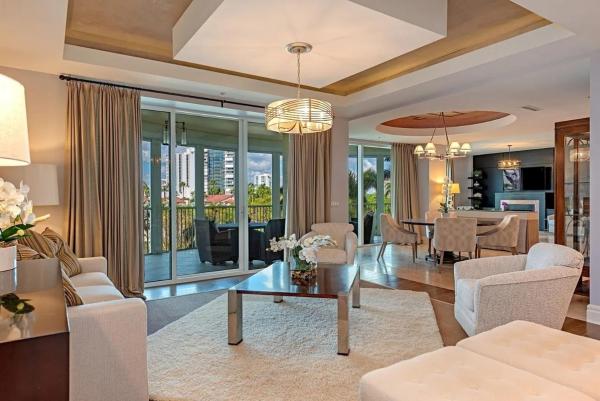 Bright & Spacious Coastal Residence - Naples, FL