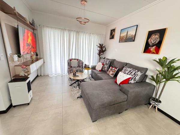 Chanty Serenity Apartment With Pool And Gym - Chartwell