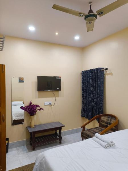 Ratnadeep Palace Near Kashi Temple & Ghats - Varanasi