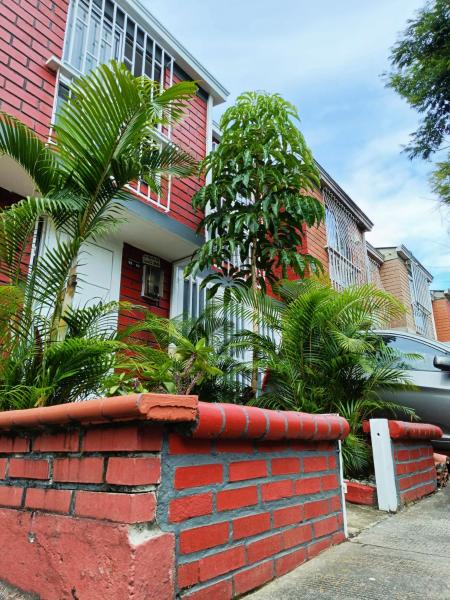 Casa 4 Hab Pereira Cerca Expo Futuro Aeropuerto Wifi - Pereira, Colombia