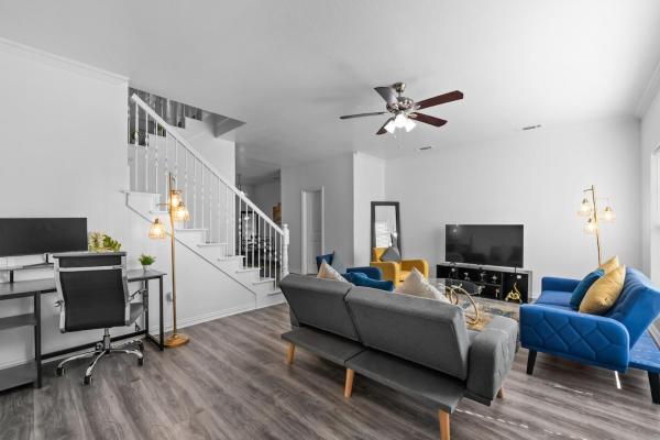 Spacious 4br By At&t Stadium And Six Flags I Free Parking I Workspace - Arlington, TX