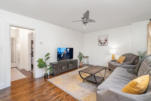 Chroma - 2 Units - Mins To Broadway & Germantown - Nashville, TN