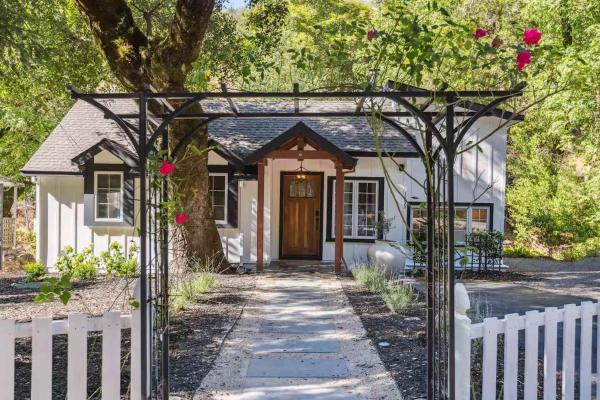 Modern Organic Home With Backyard Creek Near State Park - St. Helena, CA