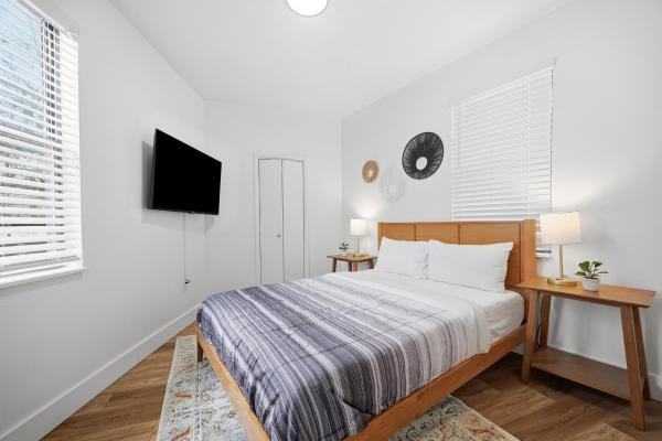 Dormont Pittsburgh 1b Stylish And Modern 1 Bedroom Apartment, Free Street Parking - Pittsburgh