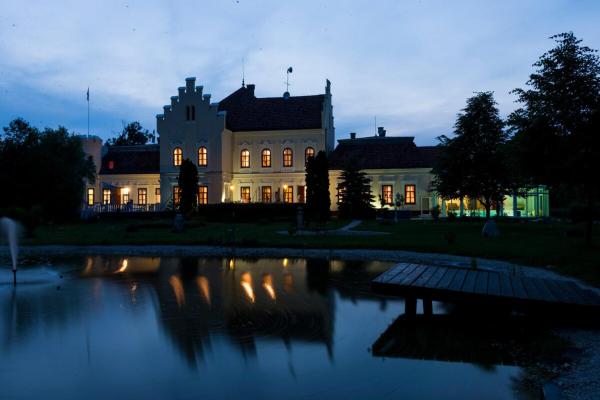 Pokvár Castle - Ungarn