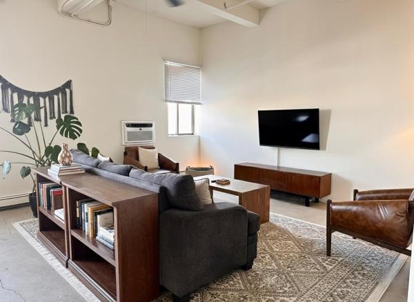 Westown 1br Apt Near Fiserv, Baird, And Theater District - Milwaukee