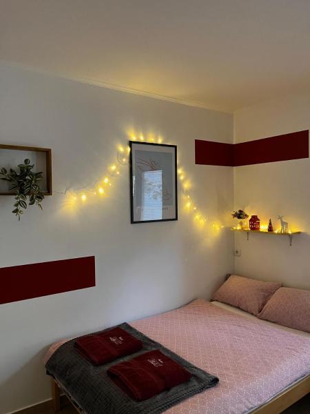 'Monas' Mini Apartments - Serbien