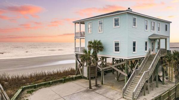 Poseidon By Avantstay On The Beach Two Ocean Facing Balconies Hot Tub - Folly Beach, SC