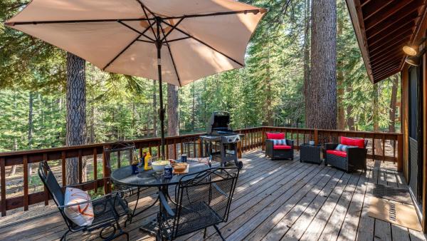 Whiskey Springs By Avantstay Classic Cabin Near Tahoe Donner Ski Area - Truckee, CA