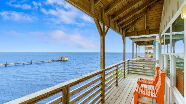 Waterfront Shared Boat Dock Pool W Views Ariel’s Grotto By Avantstay - Corpus Christi, TX