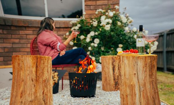 Hobart Family Retreat With Spa And Backyard Near Airport - Hobart