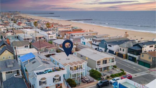 Topside Newport Rooftop Balcony Ocean Views Walk To Pier Marina Village - Newport Beach, CA