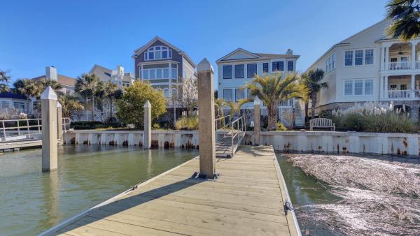 20 Morgan Place Drive By Avantstay Waterfront Home W Private Dock - Isle of Palms, SC