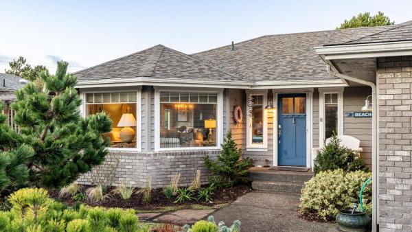 Truly A Treasure By Avantstay Walk To Beach Patio - Manzanita, OR